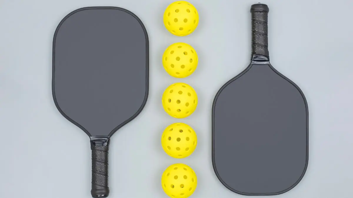 Pickleball Paddle Stacking Etiquette At A Public Court