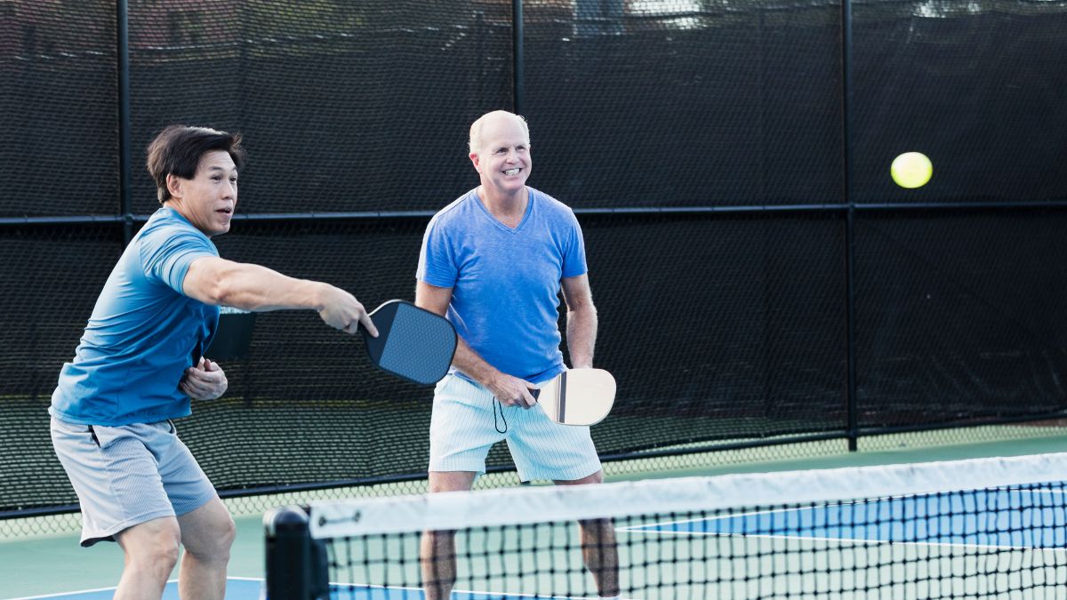How To Stack In Pickleball Doubles: Stacking Strategies